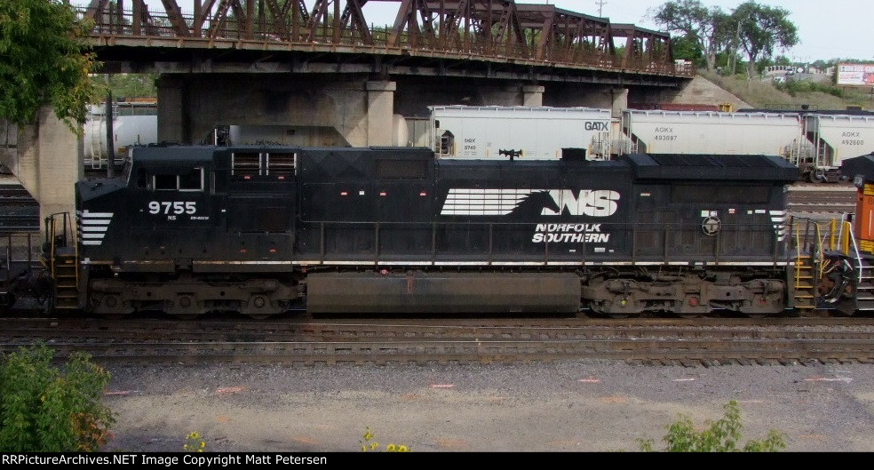 NS 9755